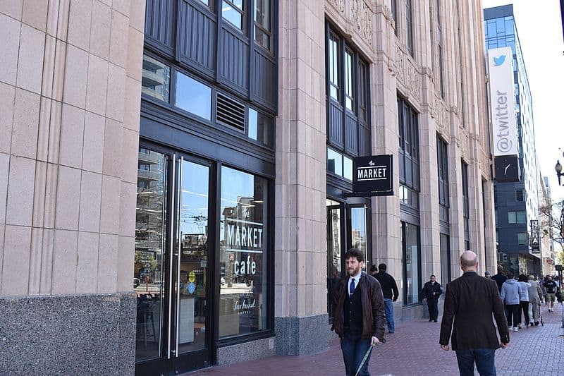 Hub And Spoke Business Model For Twitter
